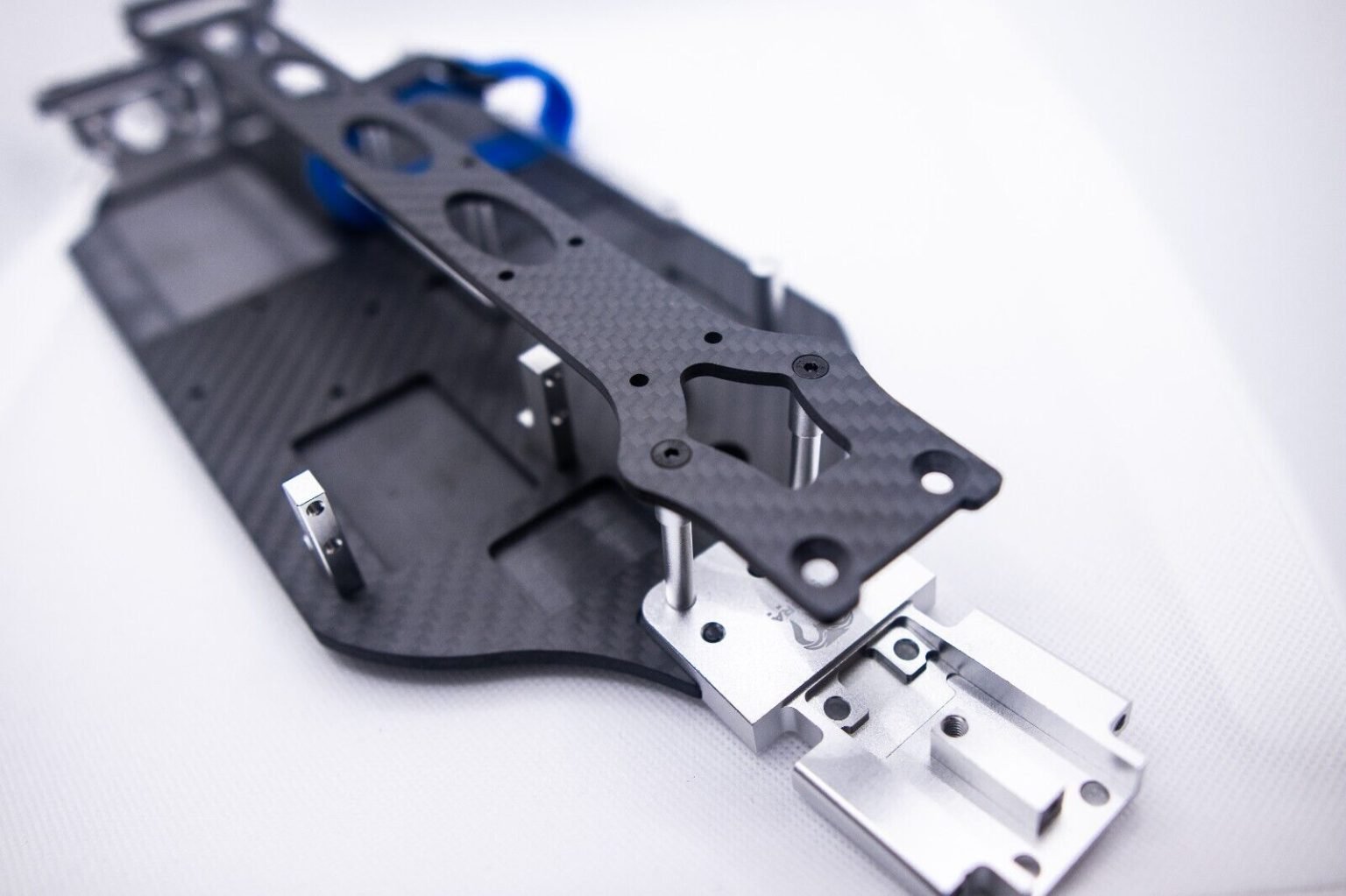 Slash 4x4 Carbon Fiber Chassis – Complete Upgrade Kit - Cobra Racing