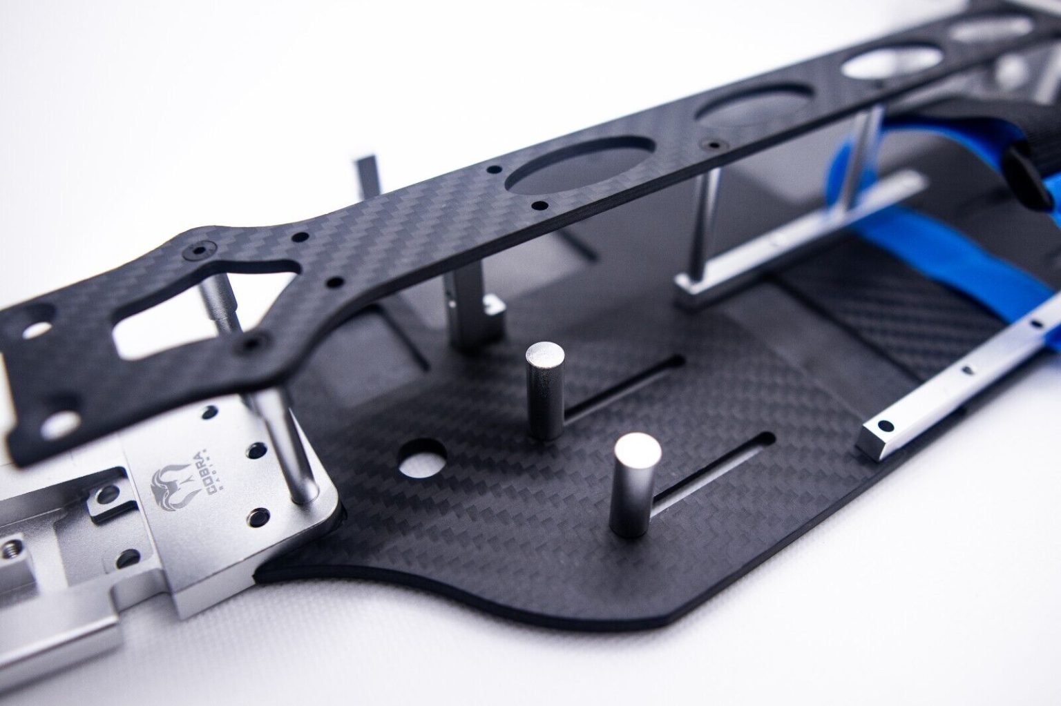 Slash 4x4 Carbon Fiber Chassis – Complete Upgrade Kit - Cobra Racing
